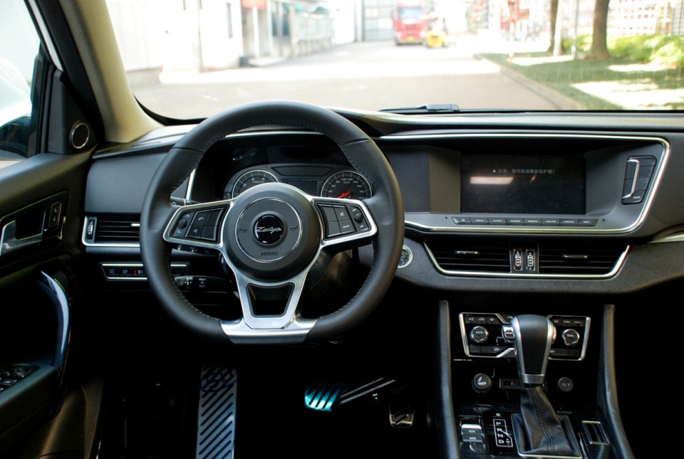 網紅SUV之間的內飾PK 傳祺GS4 VS 眾泰T600 Coupe - 幫趣